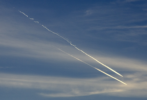 Contrail Science – The Science and Pseudoscience of Contrails and ...